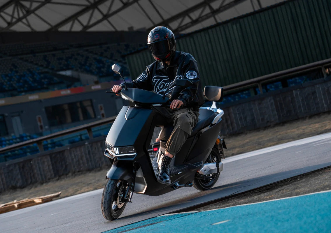 Lightning Electric Mopeds | HMP Bikes – HMP Bikes | Drive the Change